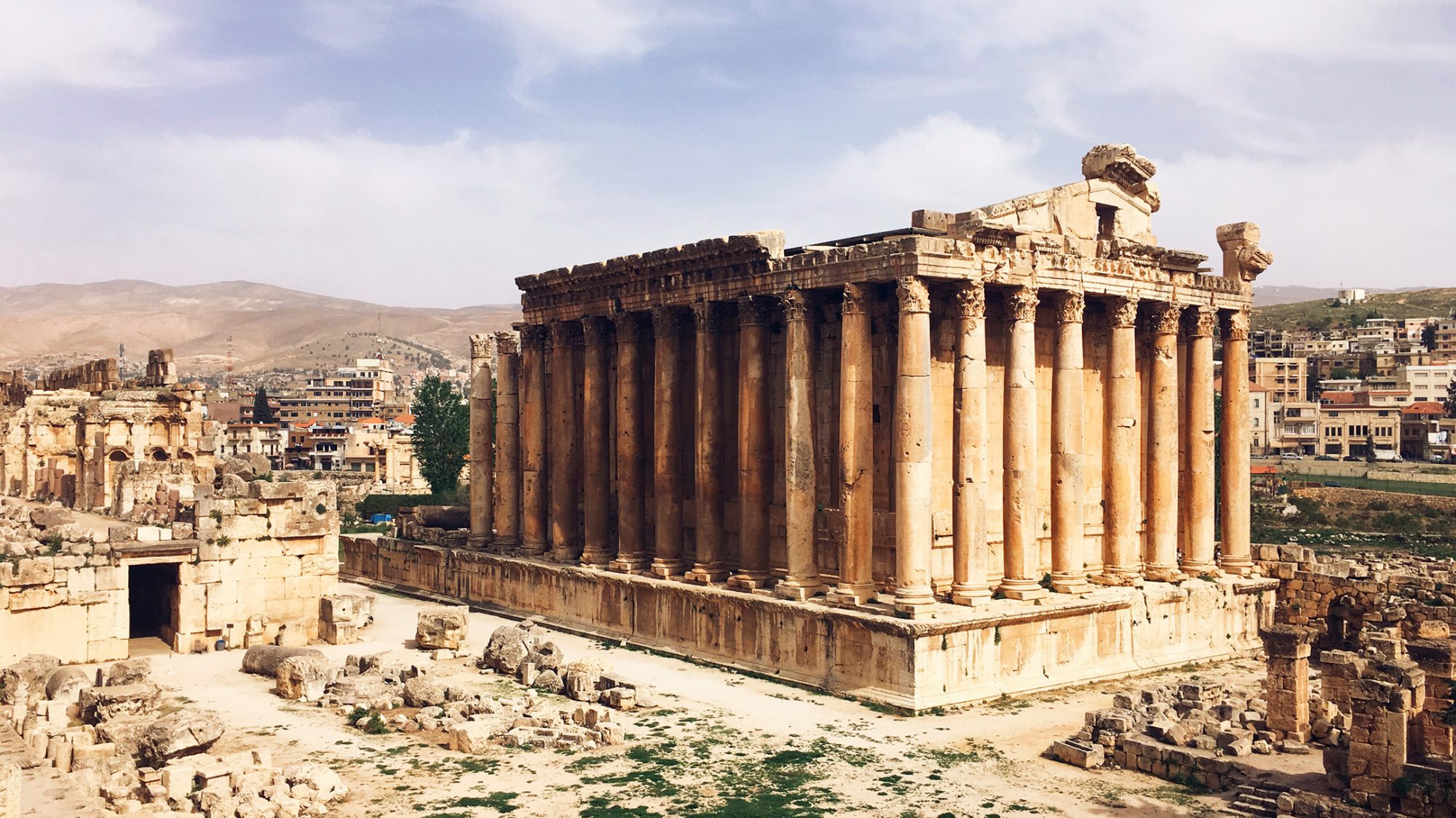 Lebanon on the road | Roadtrip to Baalbek | Travel